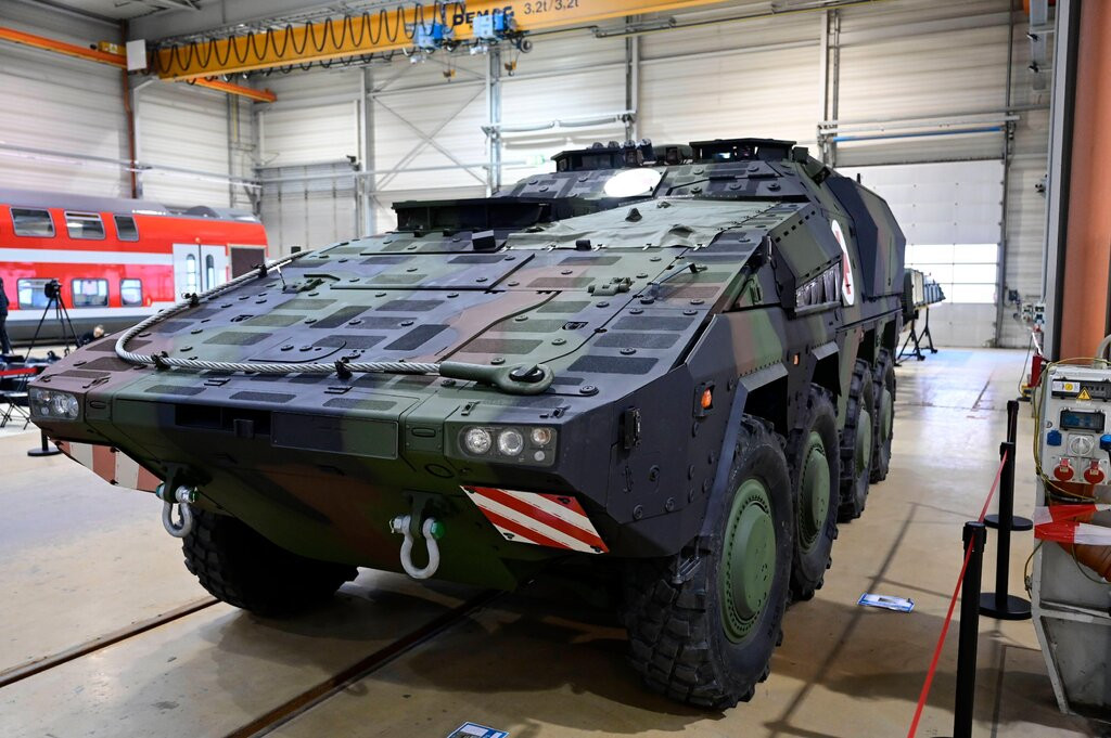 [Sharing] In Germany’s Depressed East, Tanks Are the Lesser of Two ...